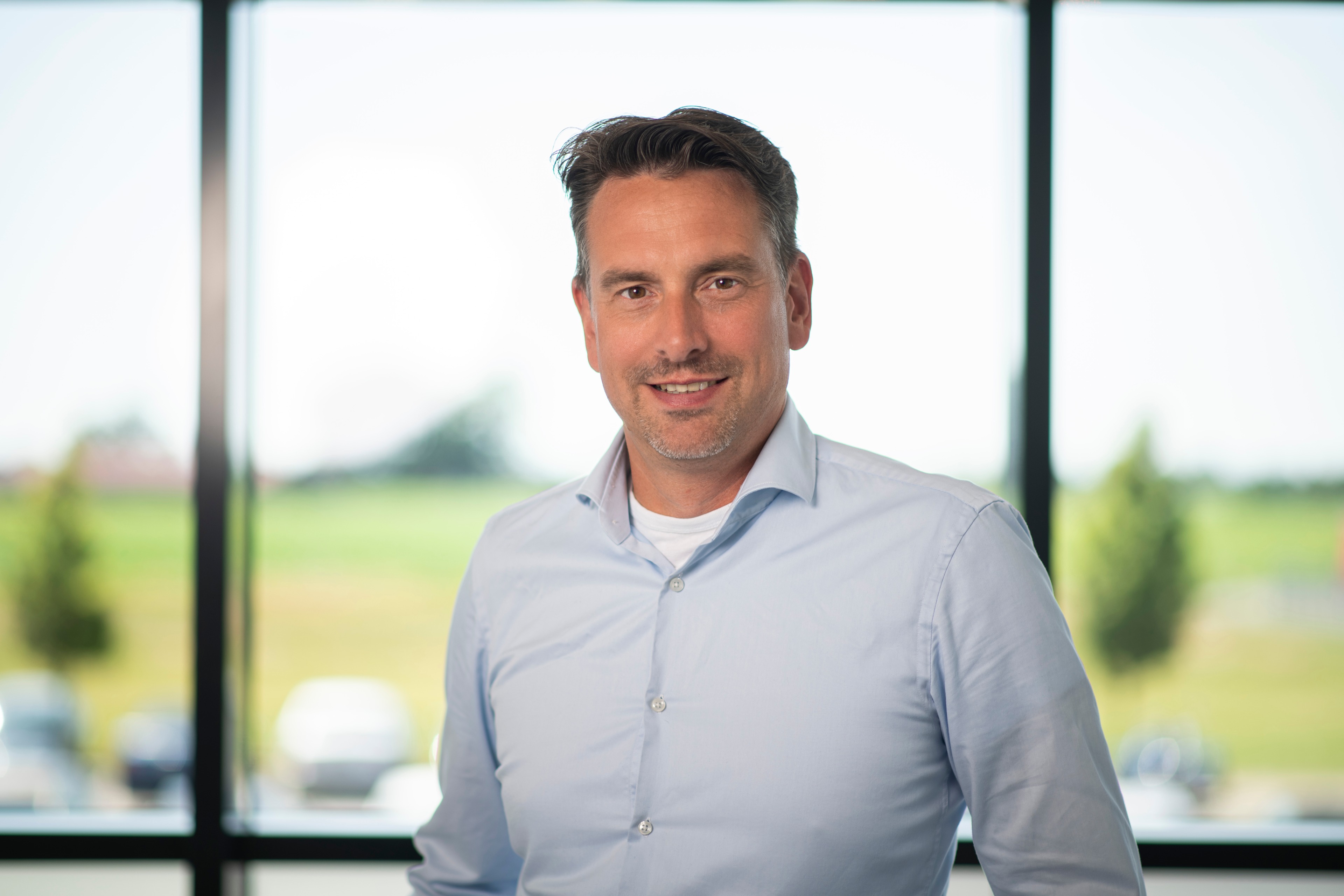 Direct contact persons